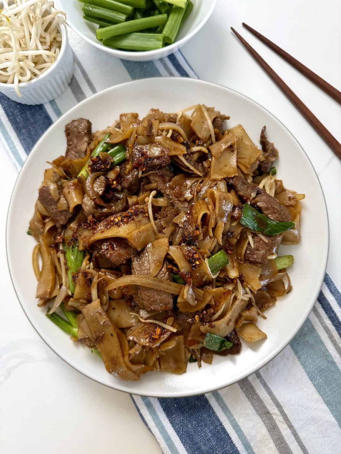 Beef Chow Fun (Beef Ho Fun) - A Family Recipe!