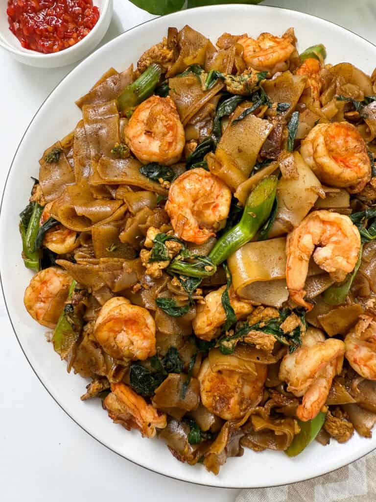 Pad See Ew (Thai Stir Fried Noodles) - Herman at Home